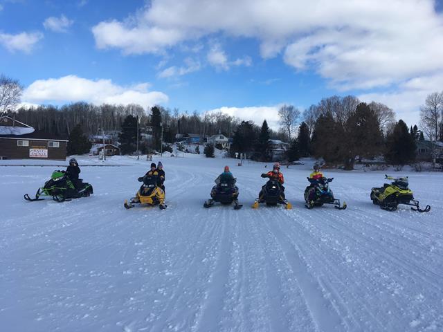 Gowganda Lake Resort - Food & Lodging - Ontario Conditions